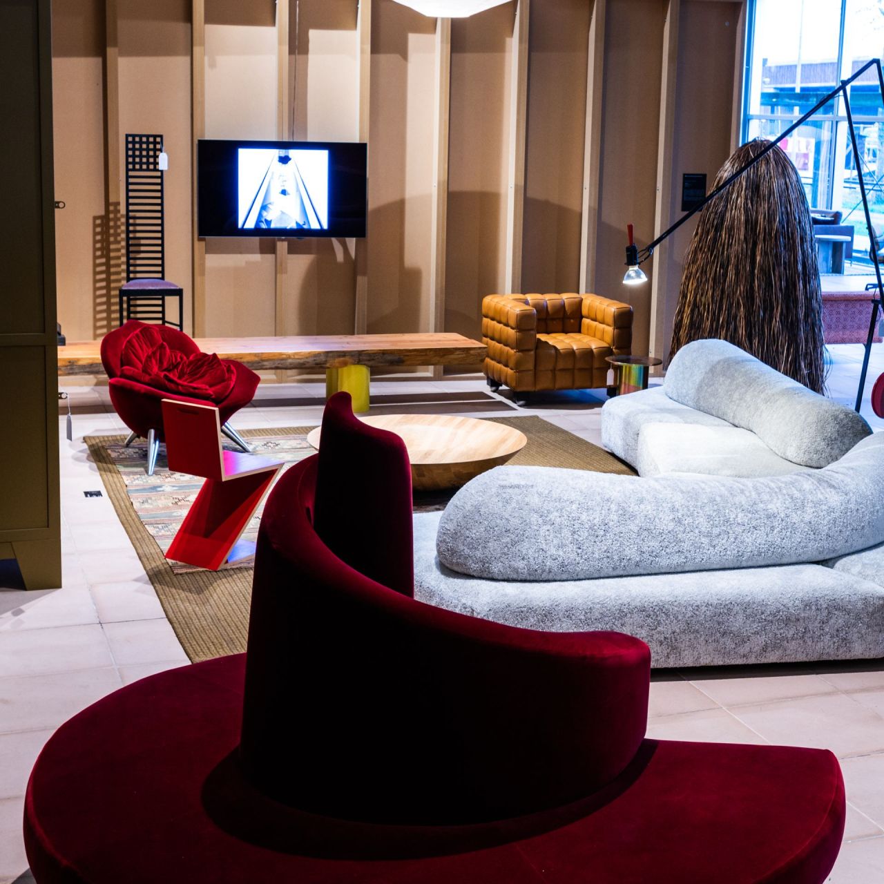 Exhibition "Edra through my eyes - Bart Vos"