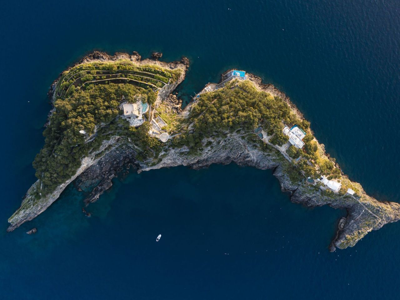 Li Galli, The Island of the Sirens