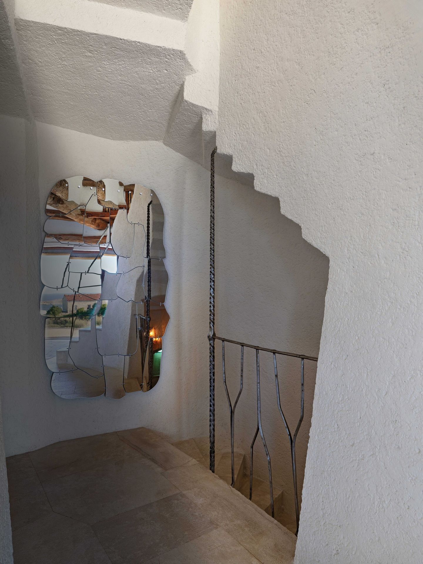 Il Faro, a piece of architecture carved into a rock